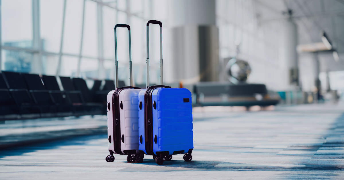 15 Airlines Allow Extra Baggage for Students : Saving Luggage Allowance