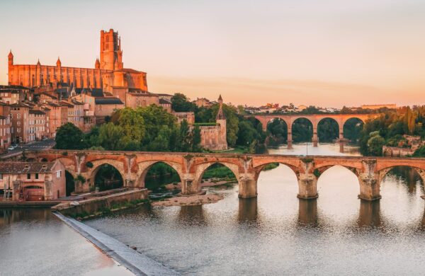 Discover the 18 Best Places to Visit in Southwest France